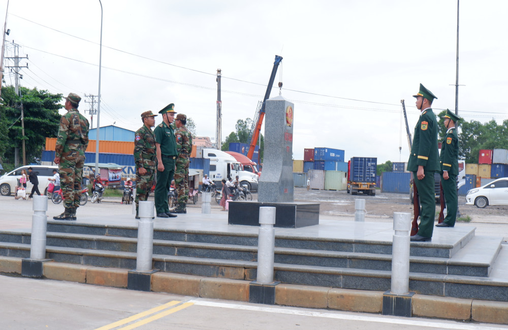 Sẵn sàng cho Giao lưu hữu nghị quốc phòng biên giới Việt Nam – Campuchia - Báo Long An Online